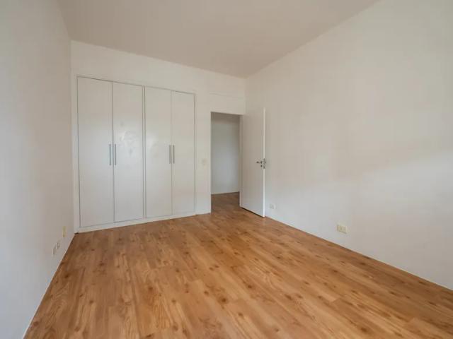 Apartamento para aluguel com 240 metros quadrados com 3 quartos em Santa Cecília São Paulo SP