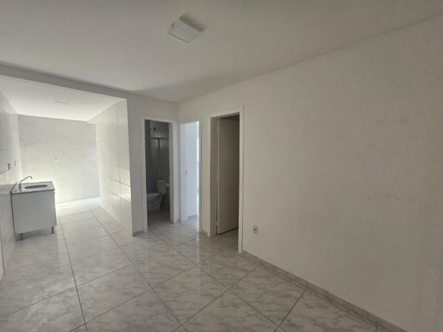 Apartamento para Aluguel com 2 quartos, 40 m² por R$ 2.100