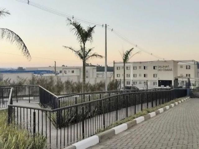 Apartamento para Aluguel com 2 quartos, 40 m² por R$ 900