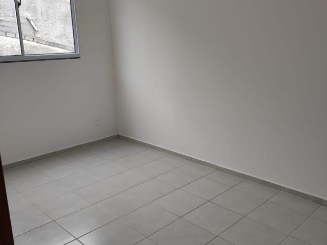Apartamento para Aluguel com 2 quartos, 47 m² por R$ 850