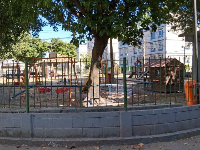 Apartamento para Aluguel com 2 quartos, 53 m² por R$ 1.000