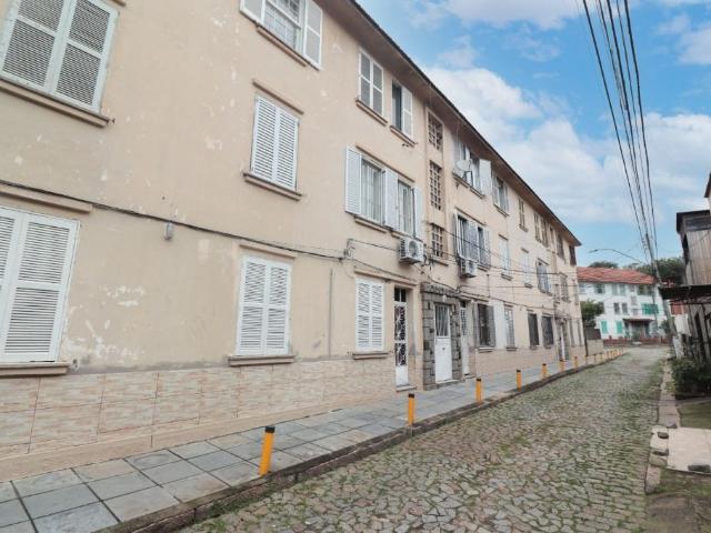 Apartamento para Aluguel com 2 quartos, 50 m² por R$ 1.200