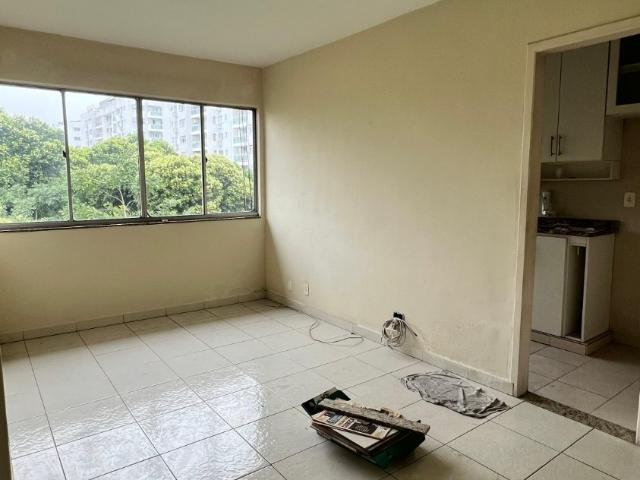 Apartamento para Aluguel com 2 quartos, 50 m² por R$ 850