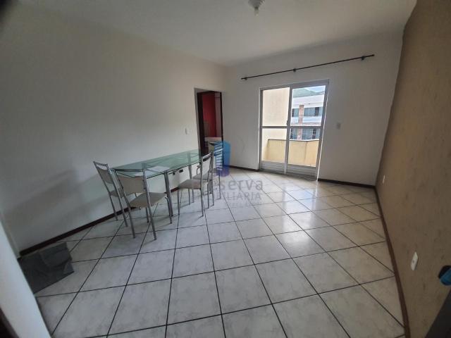 Apartamento para Aluguel com 2 quartos, 55 m² por R$ 2.400