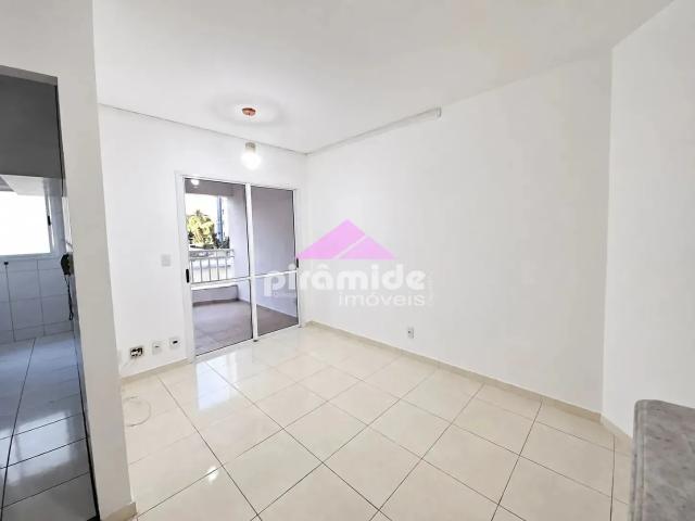 Apartamento para Aluguel com 2 quartos, 63 m² por R$ 2.800