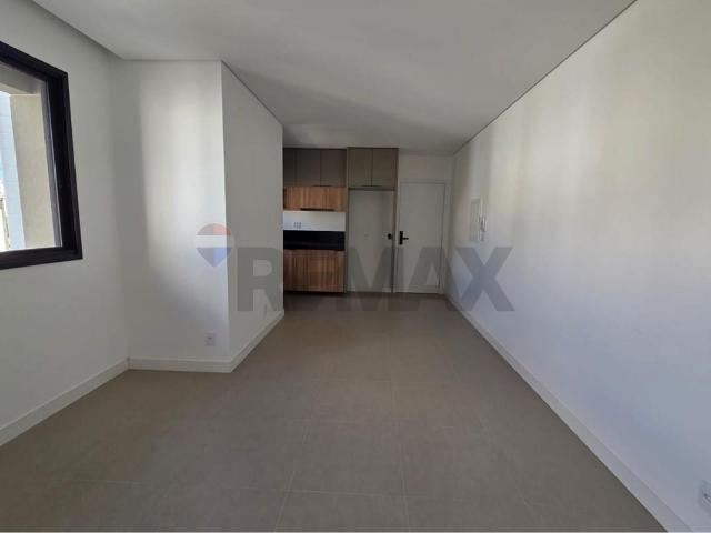 Apartamento para Aluguel com 2 quartos, 63 m² por R$ 5.500