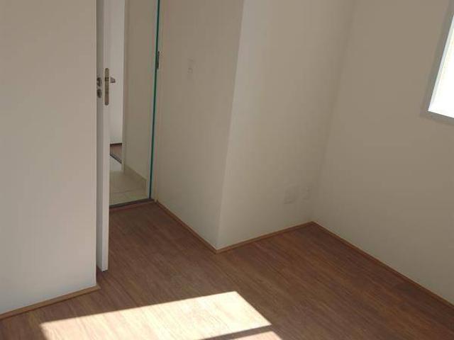 Apartamento para Aluguel com 2 quartos, 60 m² por R$ 1.200