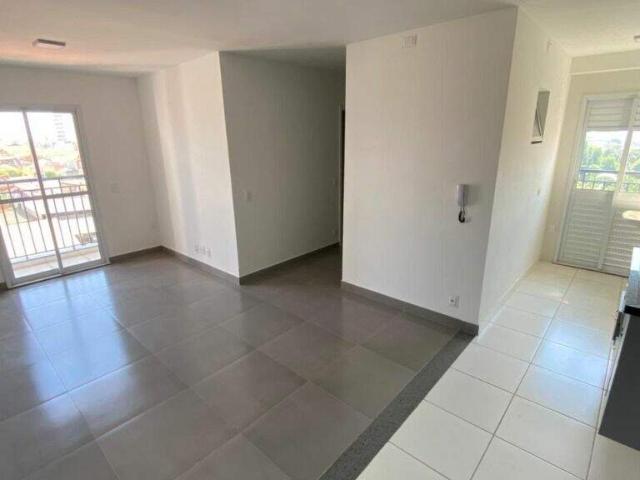Apartamento para Aluguel com 2 quartos, 61 m² por R$ 1.700
