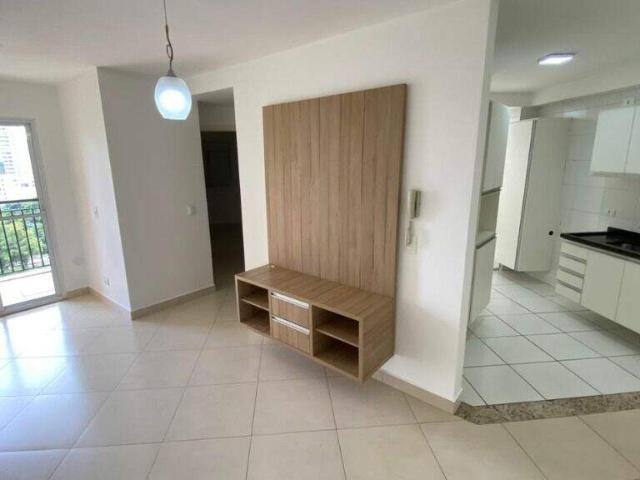 Apartamento para Aluguel com 2 quartos, 62 m² por R$ 2.400