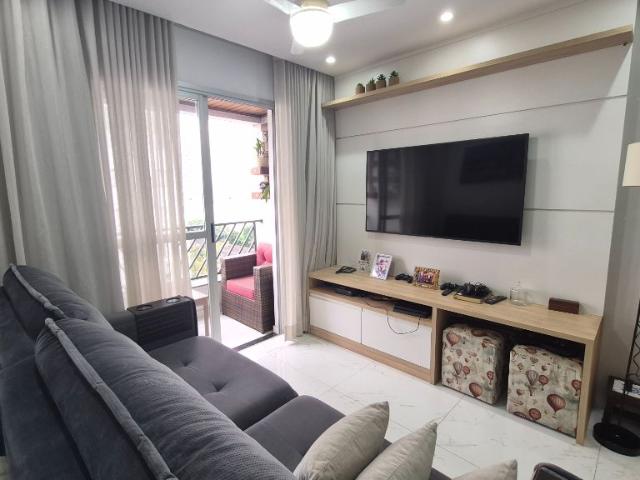 Apartamento para Aluguel com 2 quartos, 64 m² por R$ 2.700