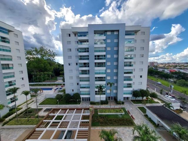 Apartamento para Aluguel com 2 quartos, 69 m² por R$ 3.300