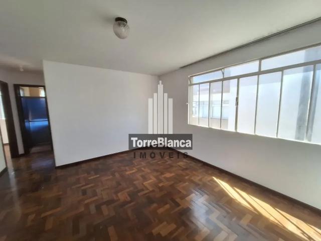 Apartamento para Aluguel com 2 quartos, 70 m² por R$ 1.200