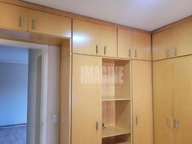 Apartamento para Aluguel com 2 quartos, 70 m² por R$ 2.100