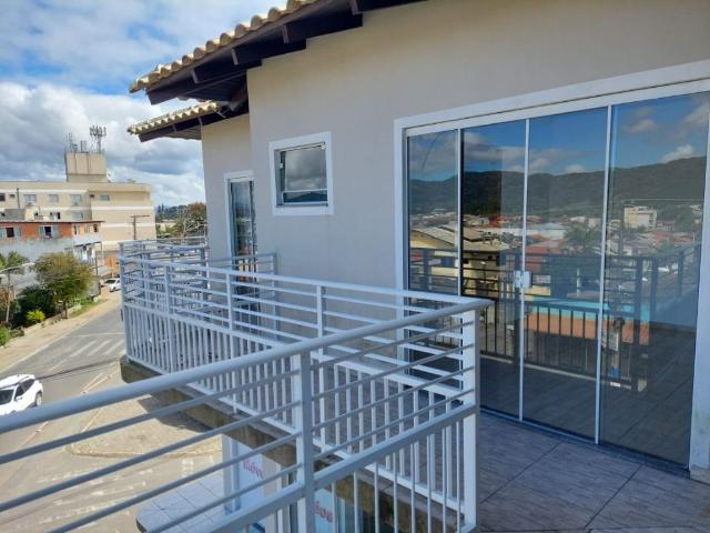 Apartamento para Aluguel com 2 quartos, 70 m² por R$ 2.300