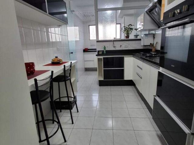 Apartamento para Aluguel com 2 quartos, 70 m² por R$ 2.600