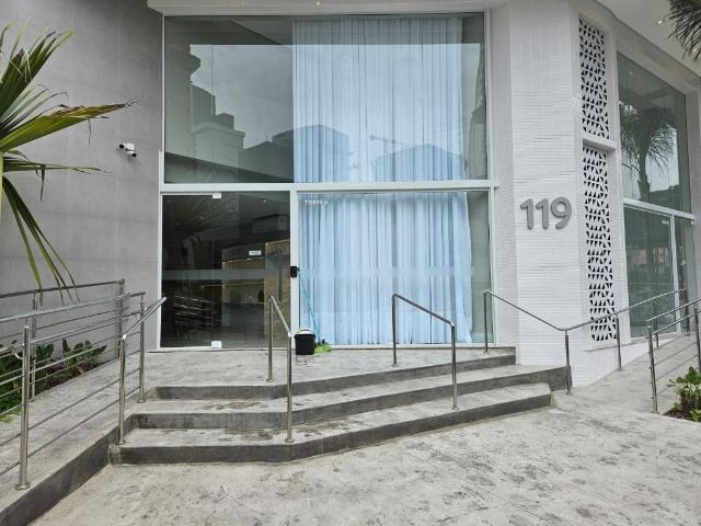 Apartamento para Aluguel com 2 quartos, 71 m² por R$ 5.000