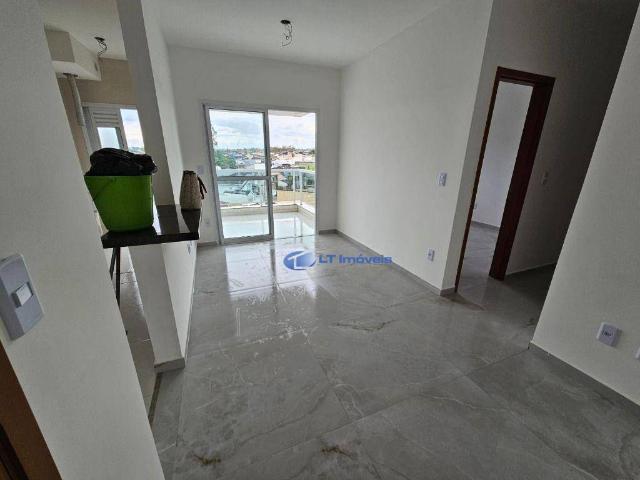 Apartamento para Aluguel com 2 quartos, 76 m² por R$ 2.800