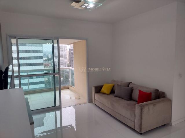 Apartamento para Aluguel com 2 quartos, 76 m² por R$ 5.700