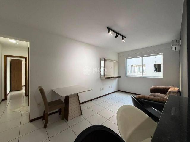 Apartamento para Aluguel com 2 quartos, 79 m² por R$ 2.750