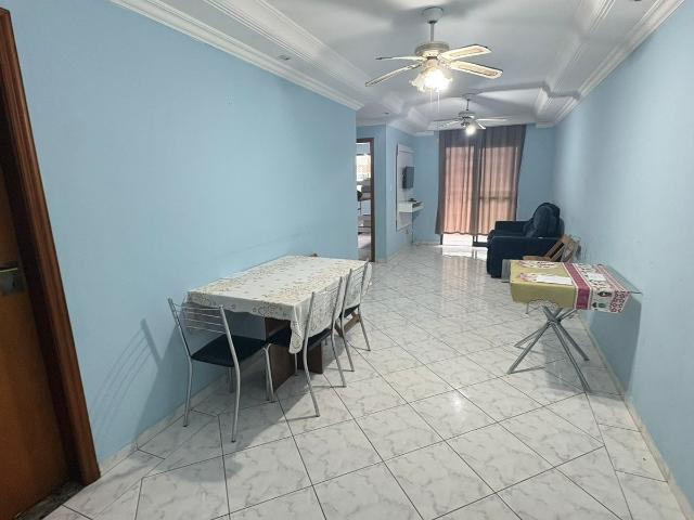 Apartamento para Aluguel com 2 quartos, 80 m² por R$ 2.800