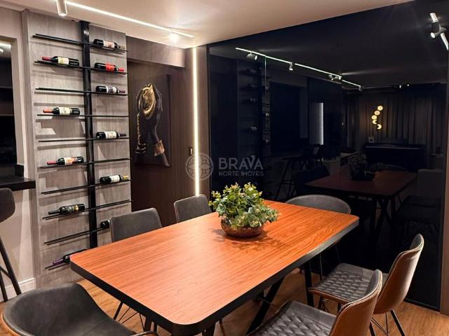 Apartamento para Aluguel com 2 quartos, 80 m² por R$ 5.500