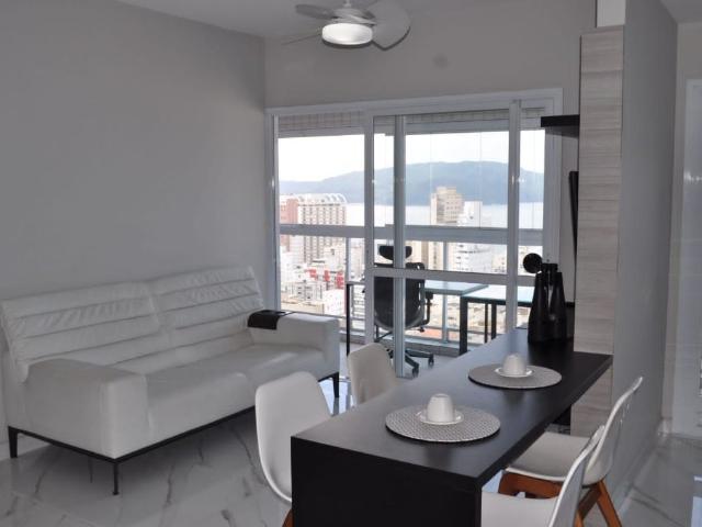 Apartamento para Aluguel com 2 quartos, 80 m² por R$ 7.999