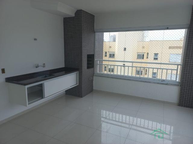 Apartamento para Aluguel com 2 quartos, 82 m² por R$ 4.600