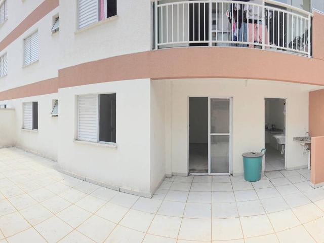 Apartamento para Aluguel com 2 quartos, 90 m² por R$ 2.500