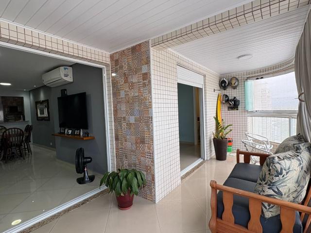 Apartamento para Aluguel com 2 quartos, 92 m² por R$ 5.500