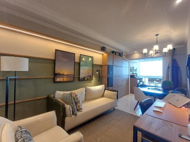 Apartamento para Aluguel com 2 quartos, 97 m² por R$ 6.000