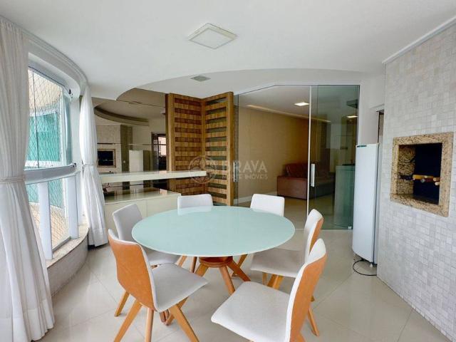 Apartamento para Aluguel com 2 quartos, 100 m² por R$ 7.500