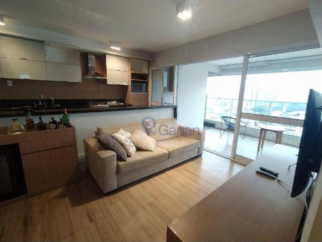 Apartamento para Aluguel com 2 quartos, 100 m² por R$ 10.500