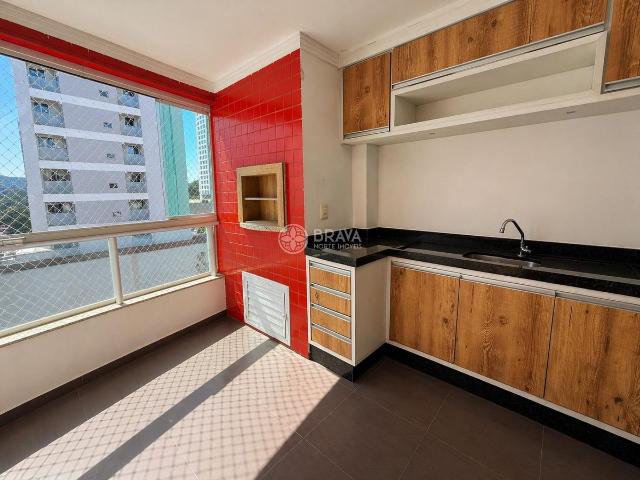 Apartamento para Aluguel com 2 quartos, 102 m² por R$ 4.900