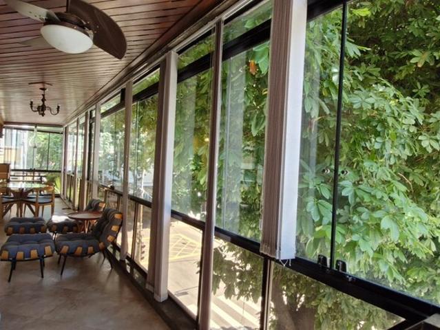 Apartamento para Aluguel com 2 quartos, 119 m² por R$ 20.000