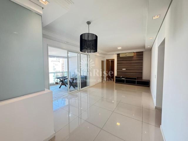 Apartamento para Aluguel com 2 quartos, 122 m² por R$ 8.000