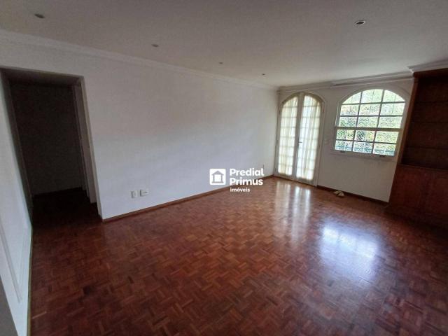 Apartamento para Aluguel com 2 quartos, 130 m² por R$ 1.600