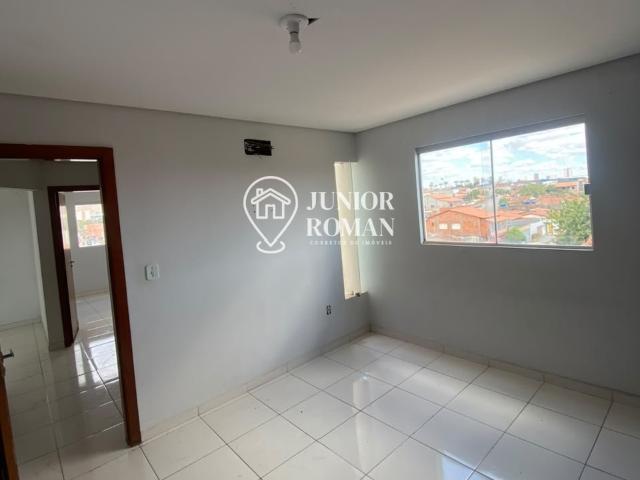 Apartamento para Aluguel com 2 quartos por R$ 1.200