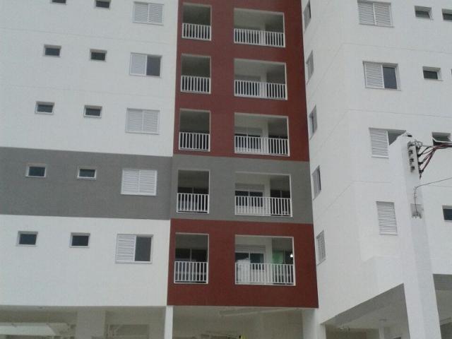 Apartamento para Aluguel com 2 quartos por R$ 2.000