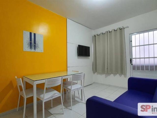 Apartamento para Aluguel com 2 quartos por R$ 2.200