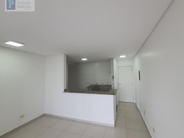 Apartamento para Aluguel com 2 quartos por R$ 2.500