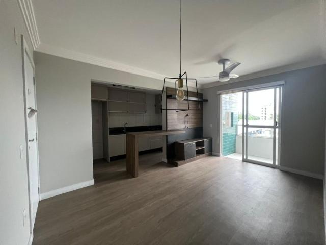 Apartamento para Aluguel com 2 quartos por R$ 3.500
