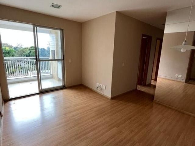 Apartamento para Aluguel com 3 quartos, 69 m² por R$ 2.400