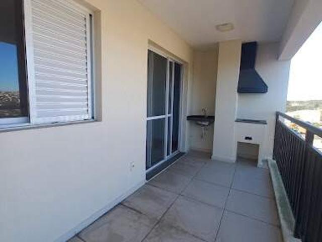 Apartamento para Aluguel com 3 quartos, 77 m² por R$ 2.800