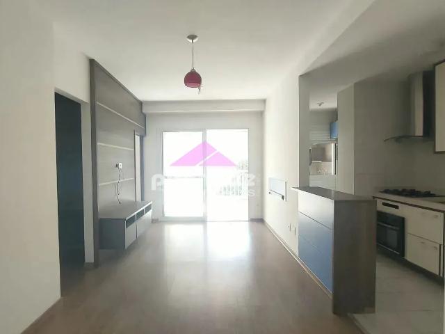 Apartamento para Aluguel com 3 quartos, 77 m² por R$ 4.300