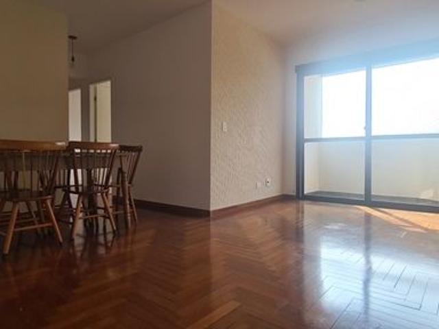Apartamento para Aluguel com 3 quartos, 74 m² por R$ 2.800