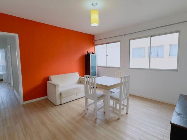 Apartamento para Aluguel com 3 quartos, 75 m² por R$ 3.300