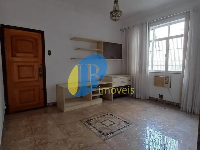 Apartamento para Aluguel com 3 quartos, 82 m² por R$ 2.400