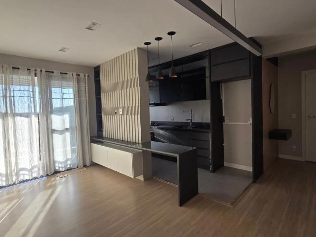 Apartamento para Aluguel com 3 quartos, 84 m² por R$ 4.700