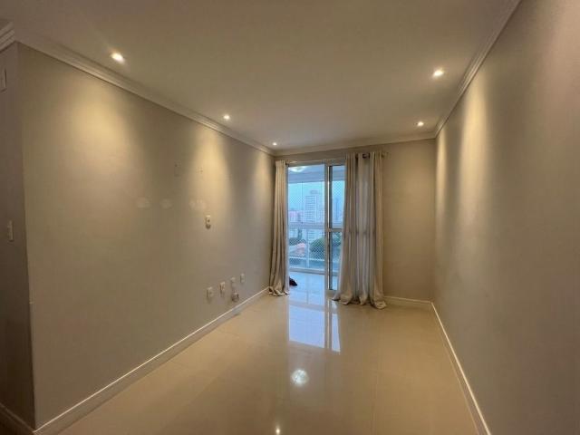 Apartamento para Aluguel com 3 quartos, 85 m² por R$ 4.800