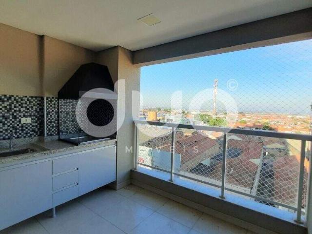 Apartamento para Aluguel com 3 quartos, 86 m² por R$ 3.200